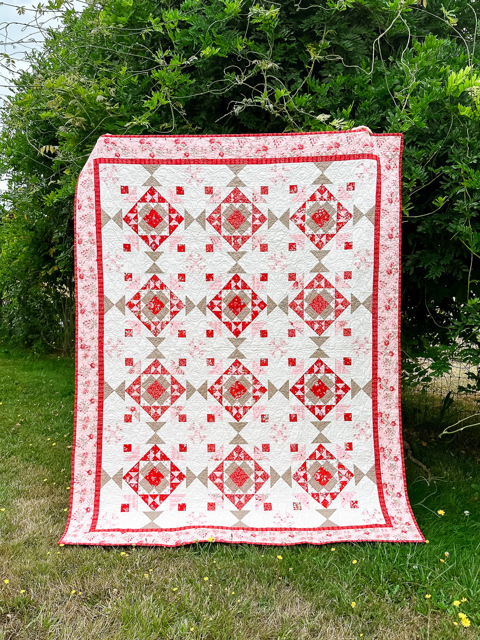 Strawberries & Cream PDF Quilt Pattern – Lamb Farm Designs